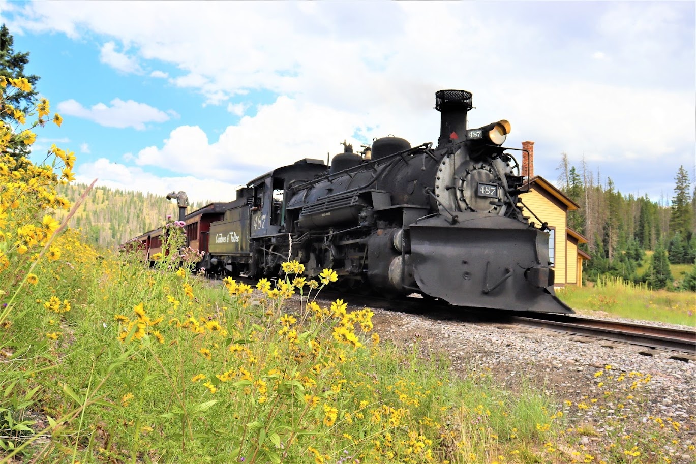 Continental Divide Hike from Cumbres | Cumbres and Toltec Railroad